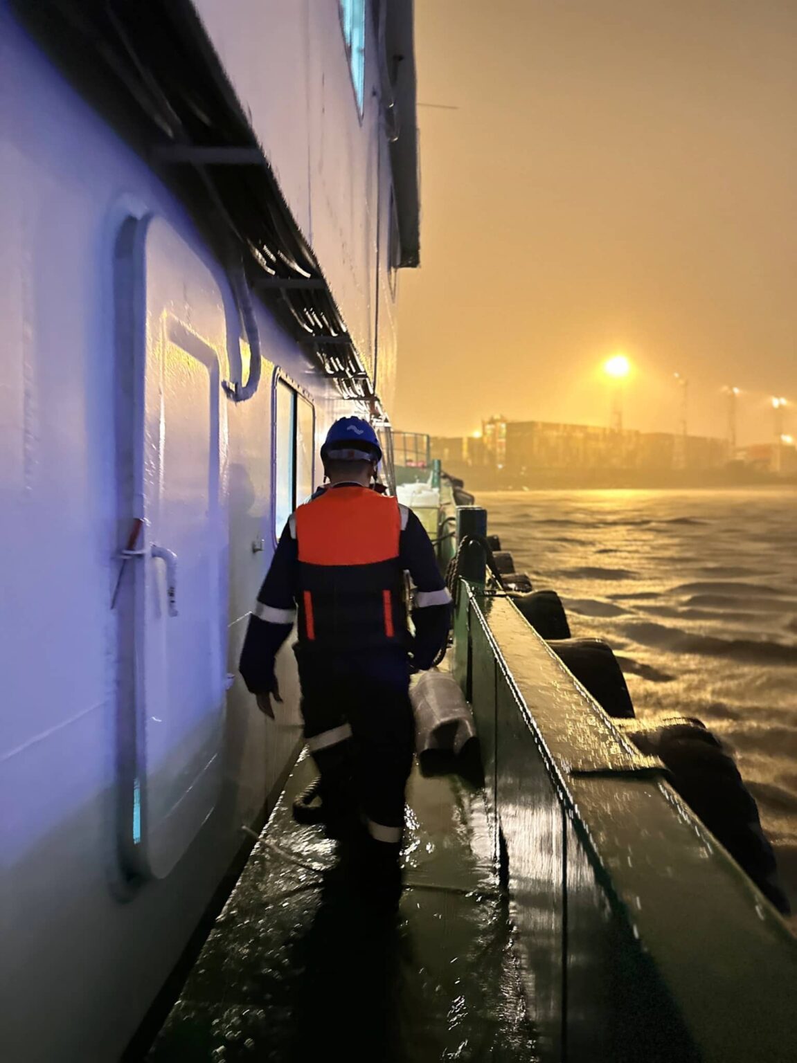 Company | Green Technology In Shipping | Robotic(ROV)Vessel Cleaning